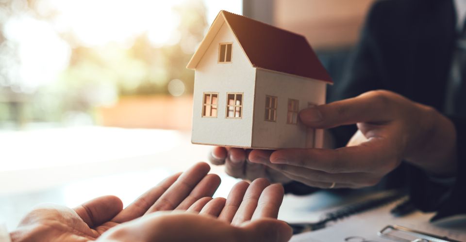 Real Estate: 101 [The Beginner's Guide] - I Love IT